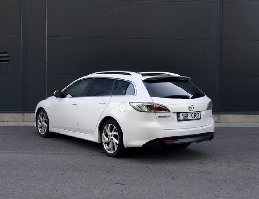 Balts Mazda 6 2012 Tallina, ar dzinēja tilpumu 2.00 L un nobraukumu 309 tūkst. km par 2499 €, foto 4 vietnē AUTOMOTO.COM.LV