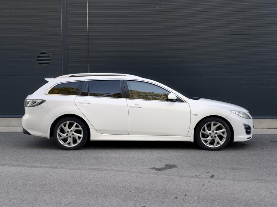 Balts Mazda 6 2012 Tallina, ar dzinēja tilpumu 2.00 L un nobraukumu 309 tūkst. km par 2499 €, foto 19 vietnē AUTOMOTO.COM.LV