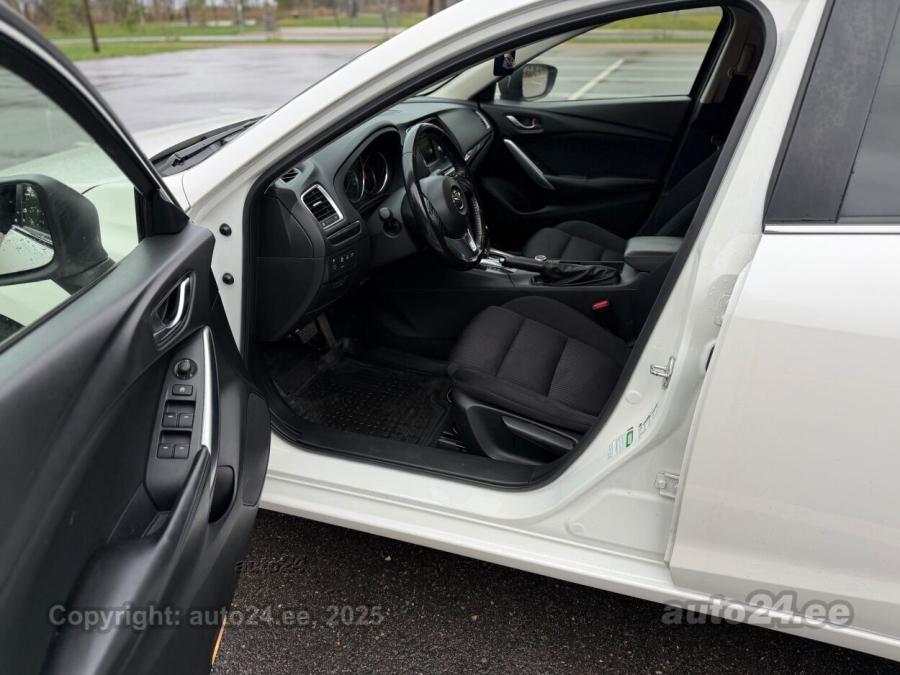White Mazda 6 2013 in Paldiski, with an engine capacity of 2.20 L and mileage of 199 thousand km for 8700 €, photo 11 on AUTOMOTO.COM.LV