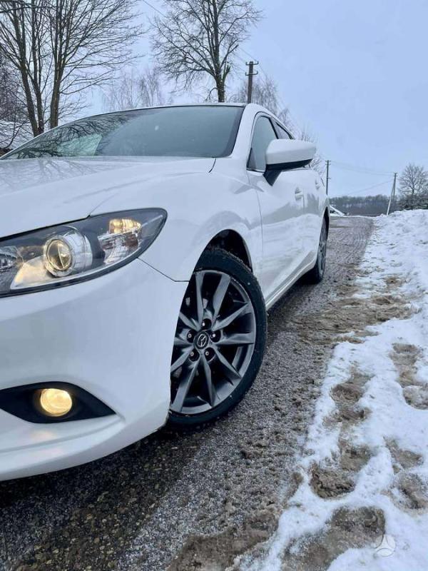 White Mazda 6 2013 in Moletai, with an engine capacity of 2.00 L and mileage of 276 thousand km for 6200 €, photo 6 on AUTOMOTO.COM.LV