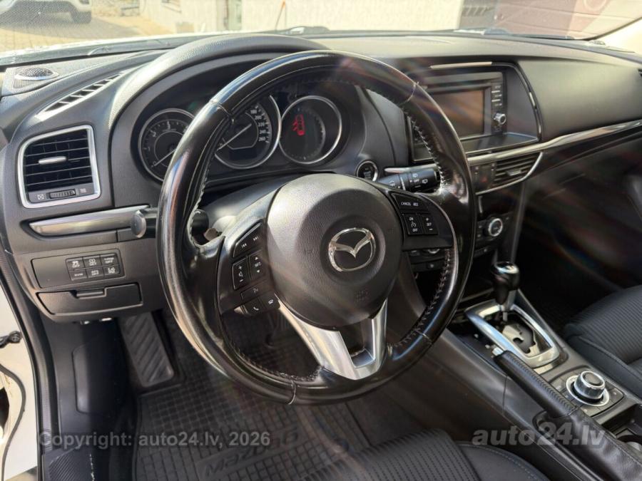 White Mazda 6 2013 in Voru, with an engine capacity of 2.20 L and mileage of 261 thousand km for 6390 €, photo 6 on AUTOMOTO.COM.LV