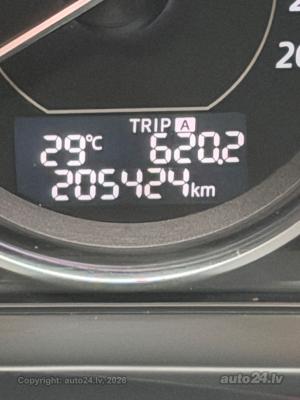 White Mazda 6 2013 in Tartu, with an engine capacity of 2.20 L and mileage of 205 thousand km for 6900 €, photo 16 on AUTOMOTO.COM.LV