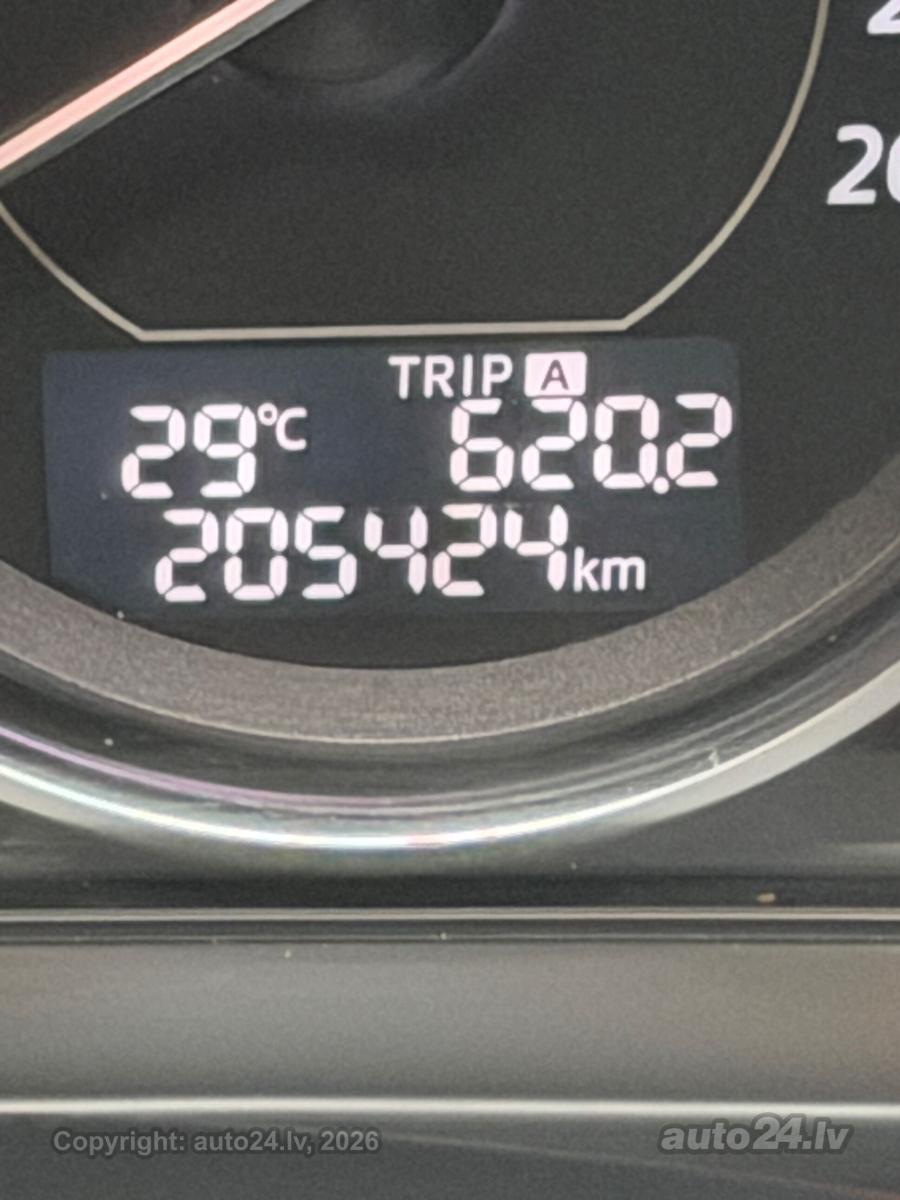 White Mazda 6 2013 in Tartu, with an engine capacity of 2.20 L and mileage of 205 thousand km for 6900 €, photo 16 on AUTOMOTO.COM.LV