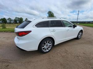 White Mazda 6 2013 in Klaipeda, with an engine capacity of 2.19 L and mileage of 288 thousand km for 4200 €, photo 4 on AUTOMOTO.COM.LV