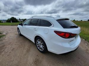 White Mazda 6 2013 in Klaipeda, with an engine capacity of 2.19 L and mileage of 288 thousand km for 4200 €, photo 5 on AUTOMOTO.COM.LV