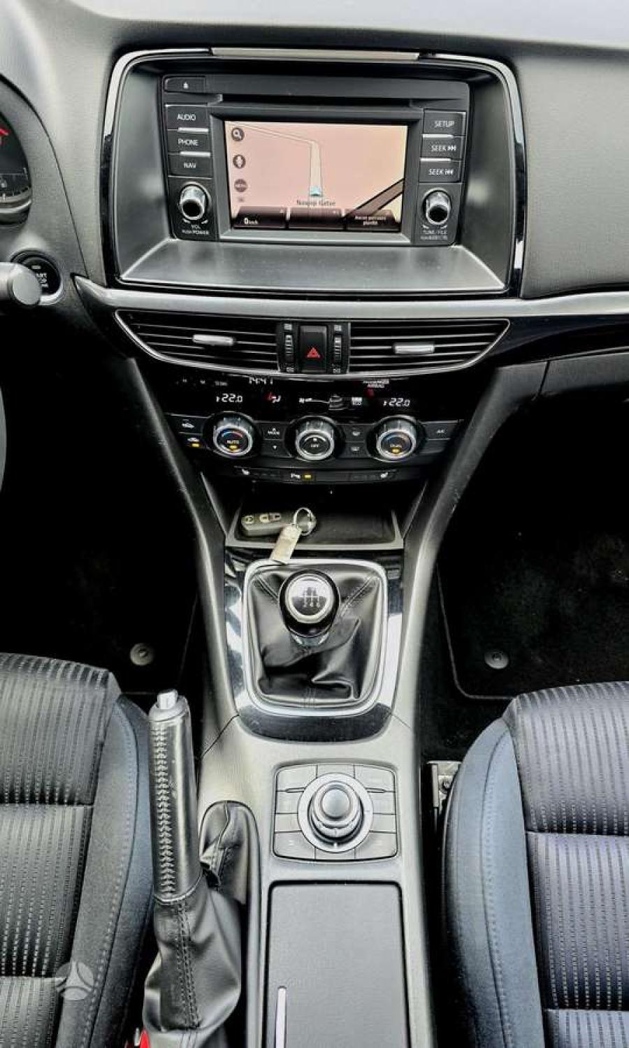 Balts Mazda 6 2013 Tauragė, ar dzinēja tilpumu 2.18 L un nobraukumu 255 tūkst. km par 5100 €, foto 18 vietnē AUTOMOTO.COM.LV