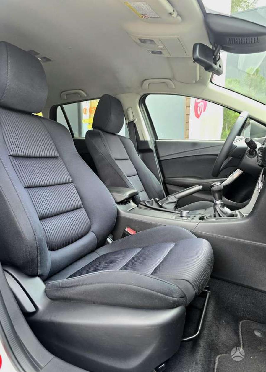Balts Mazda 6 2013 Tauragė, ar dzinēja tilpumu 2.18 L un nobraukumu 255 tūkst. km par 5100 €, foto 23 vietnē AUTOMOTO.COM.LV