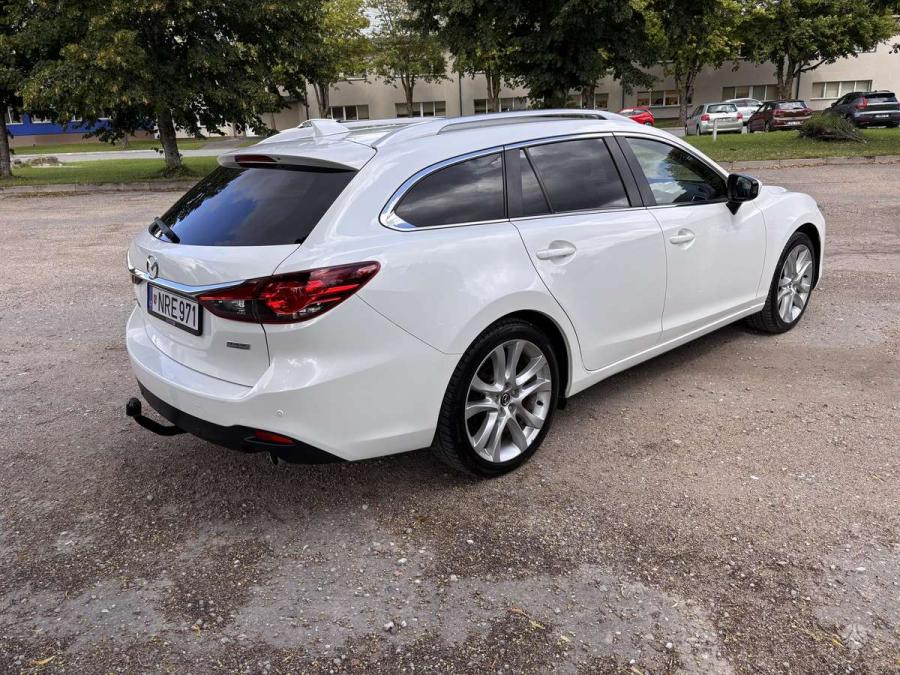 Balts Mazda 6 2013 Šauļi, ar dzinēja tilpumu 2.20 L un nobraukumu 203 tūkst. km par 5200 €, foto 6 vietnē AUTOMOTO.COM.LV