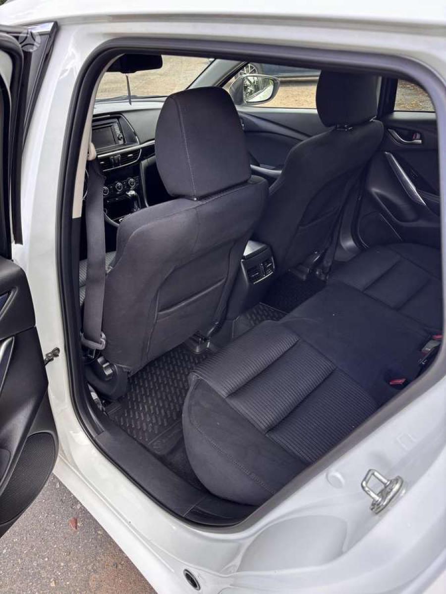Balts Mazda 6 2013 Šauļi, ar dzinēja tilpumu 2.20 L un nobraukumu 203 tūkst. km par 5200 €, foto 10 vietnē AUTOMOTO.COM.LV
