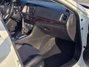 White Mazda 6 2013 in Marijampole, with an engine capacity of 2.18 L and mileage of 283 thousand km for 5200 €, photo 13 on AUTOMOTO.COM.LV