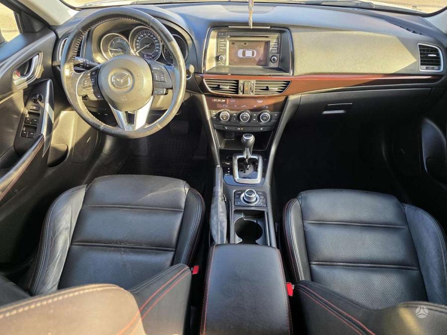 White Mazda 6 2013 in Marijampole, with an engine capacity of 2.18 L and mileage of 283 thousand km for 5200 €, photo 14 on AUTOMOTO.COM.LV