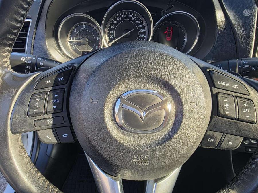 White Mazda 6 2013 in Marijampole, with an engine capacity of 2.18 L and mileage of 283 thousand km for 5200 €, photo 15 on AUTOMOTO.COM.LV