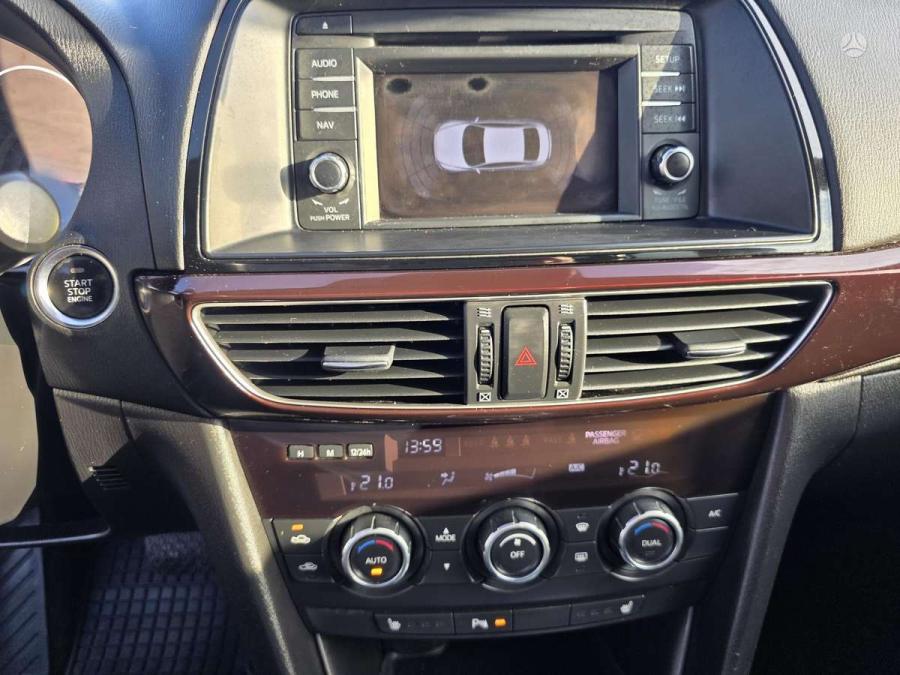 White Mazda 6 2013 in Marijampole, with an engine capacity of 2.18 L and mileage of 283 thousand km for 5200 €, photo 17 on AUTOMOTO.COM.LV
