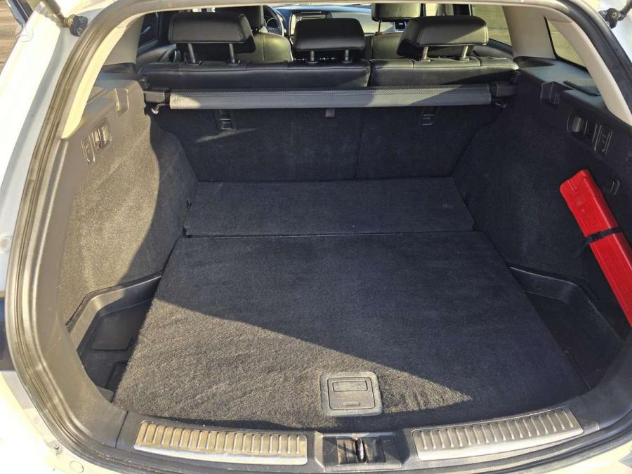 White Mazda 6 2013 in Marijampole, with an engine capacity of 2.18 L and mileage of 283 thousand km for 5200 €, photo 23 on AUTOMOTO.COM.LV