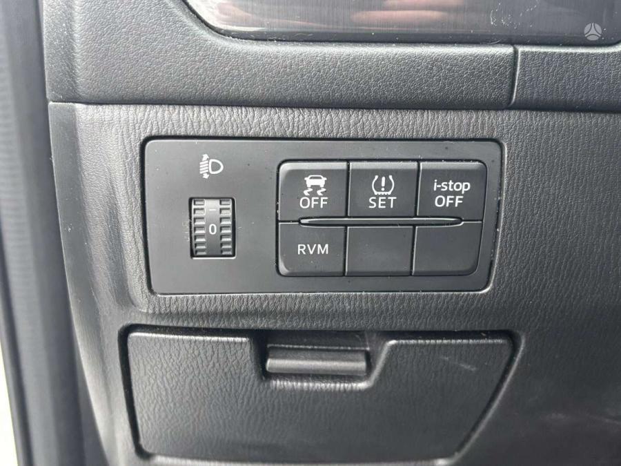 Белый Мазда 6 2014 в Шяуляй, объемом двигателя 2.18 л и пробегом 202 тыс. км за 5500 €, фото 12 на AUTOMOTO.COM.LV