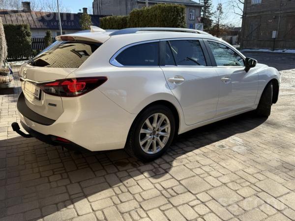 White Mazda 6 2015 in Jelgava, with an engine capacity of 2.20 L and mileage of 199 thousand km for 7150 €, photo 4 on AUTOMOTO.COM.LV