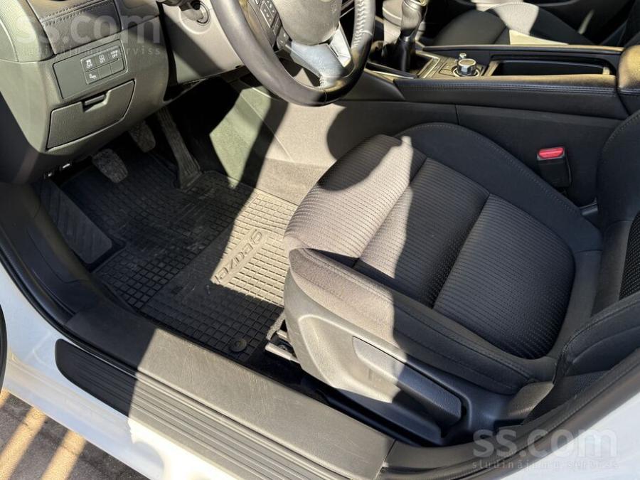White Mazda 6 2015 in Jelgava, with an engine capacity of 2.20 L and mileage of 199 thousand km for 7150 €, photo 8 on AUTOMOTO.COM.LV