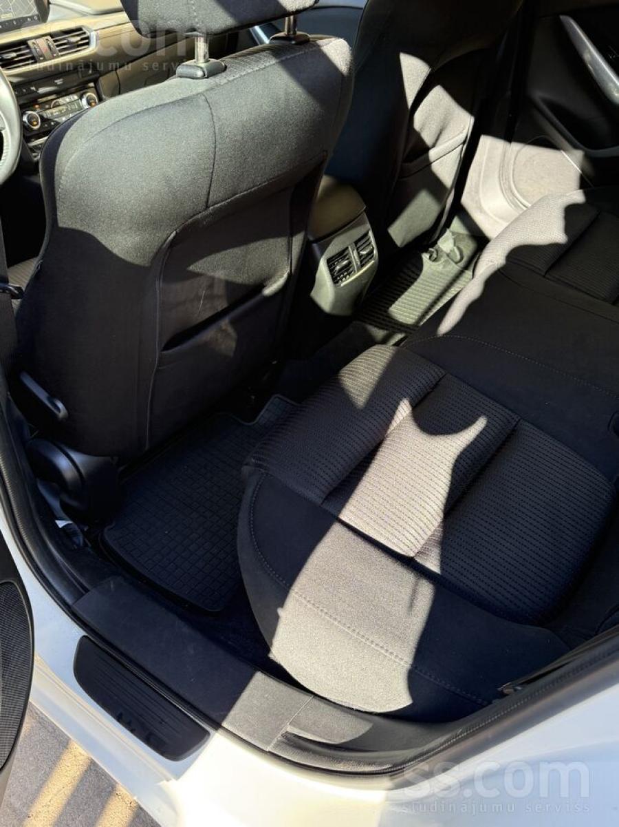 White Mazda 6 2015 in Jelgava, with an engine capacity of 2.20 L and mileage of 199 thousand km for 7150 €, photo 14 on AUTOMOTO.COM.LV