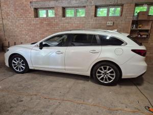 White Mazda 6 2016 in Panevezys, with an engine capacity of 2.18 L and mileage of 260 thousand km for 3700 €, photo 3 on AUTOMOTO.COM.LV