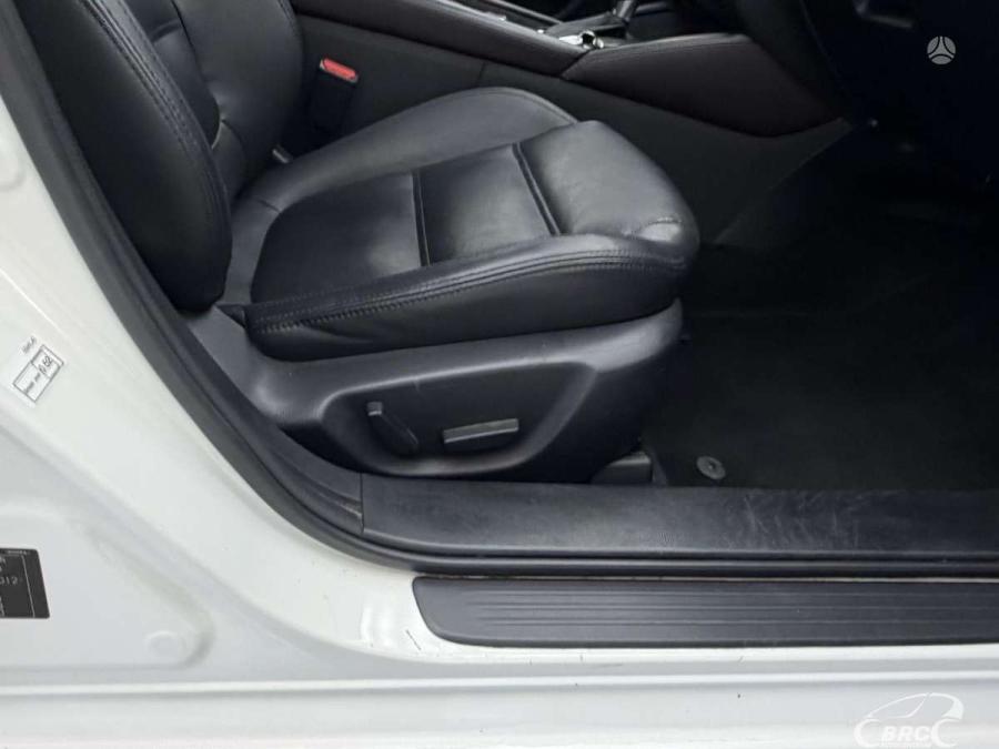 Balts Mazda 6 2016 Viļņa, ar dzinēja tilpumu 2.19 L un nobraukumu 390 tūkst. km par 7900 €, foto 8 vietnē AUTOMOTO.COM.LV