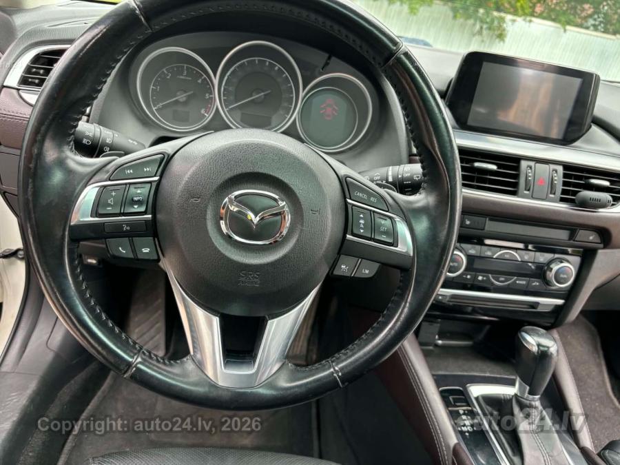 White Mazda 6 2016 in Haapsalu, with an engine capacity of 2.20 L and mileage of 180 thousand km for 10500 €, photo 11 on AUTOMOTO.COM.LV