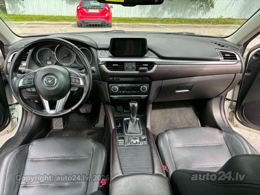 White Mazda 6 2016 in Haapsalu, with an engine capacity of 2.20 L and mileage of 180 thousand km for 10500 €, photo 13 on AUTOMOTO.COM.LV