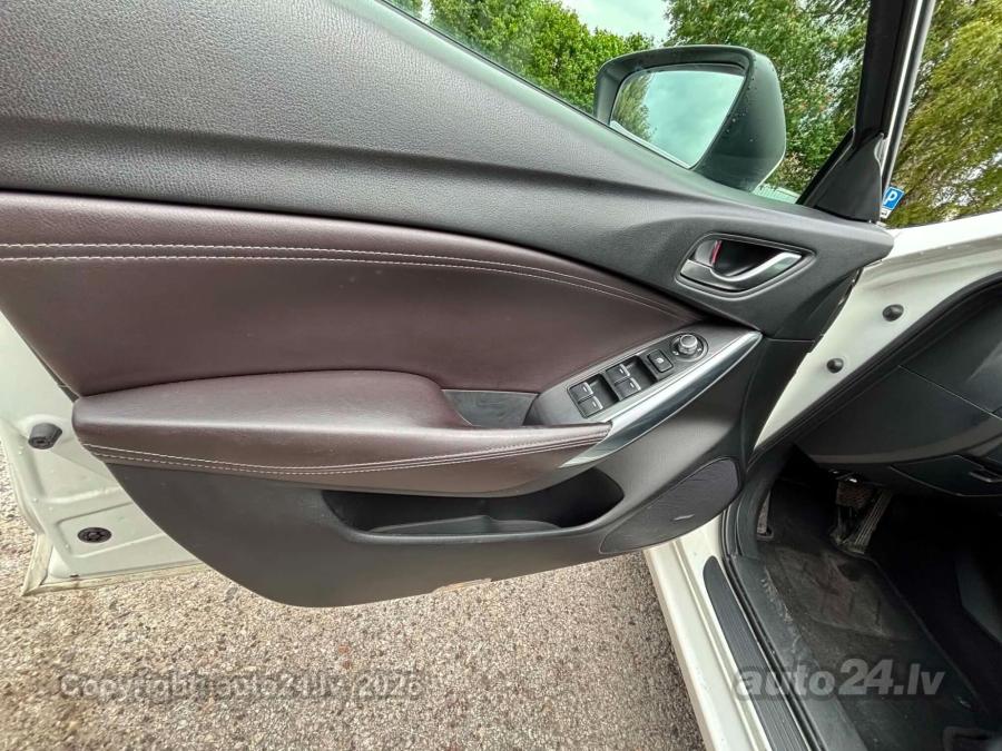 White Mazda 6 2016 in Haapsalu, with an engine capacity of 2.20 L and mileage of 180 thousand km for 10500 €, photo 16 on AUTOMOTO.COM.LV