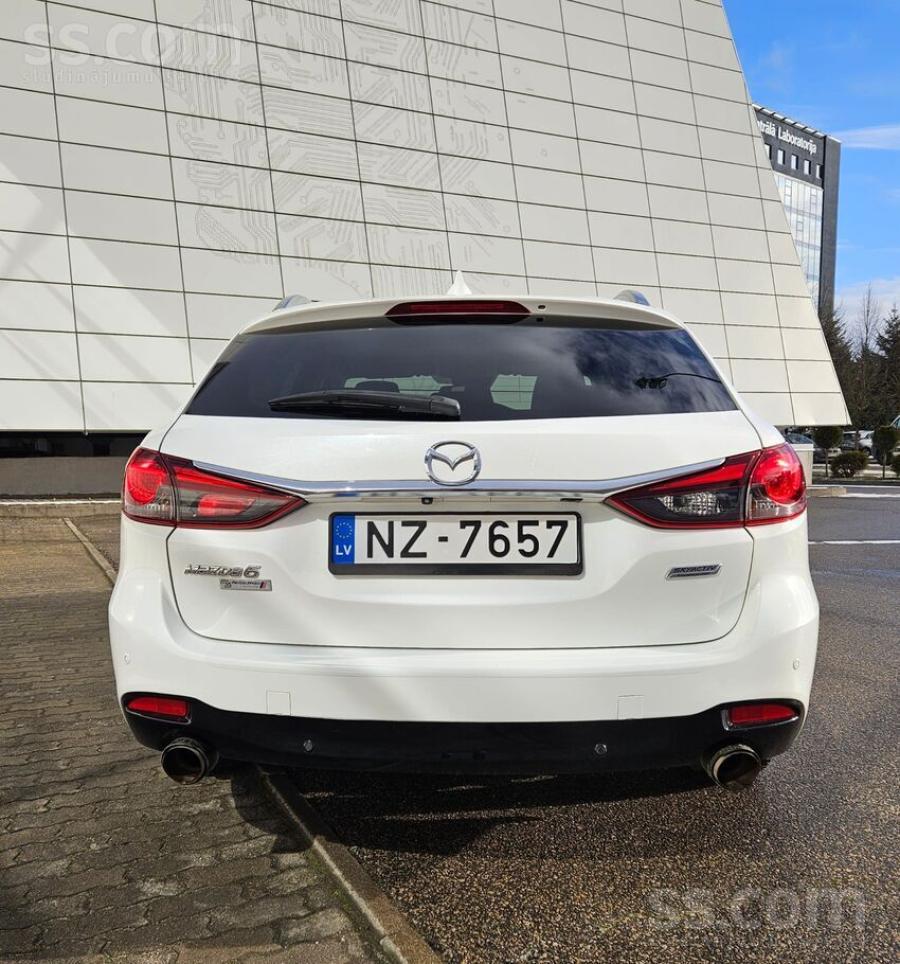 White Mazda 6 2017 in Ogre, with an engine capacity of 2.20 L and mileage of 232 thousand km for 8800 €, photo 8 on AUTOMOTO.COM.LV