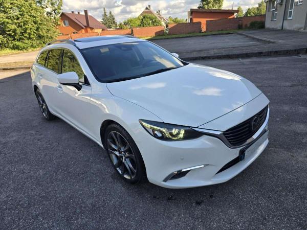 White Mazda 6 2018 in Taurage, with an engine capacity of 2.20 L and mileage of 186 thousand km for 7800 €, photo 4 on AUTOMOTO.COM.LV