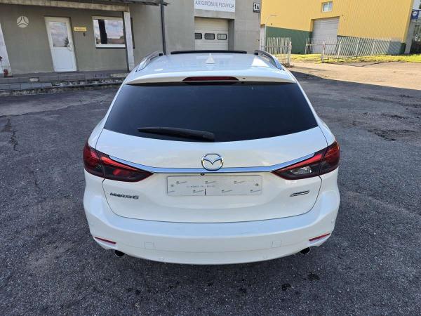 White Mazda 6 2018 in Taurage, with an engine capacity of 2.20 L and mileage of 186 thousand km for 7800 €, photo 10 on AUTOMOTO.COM.LV
