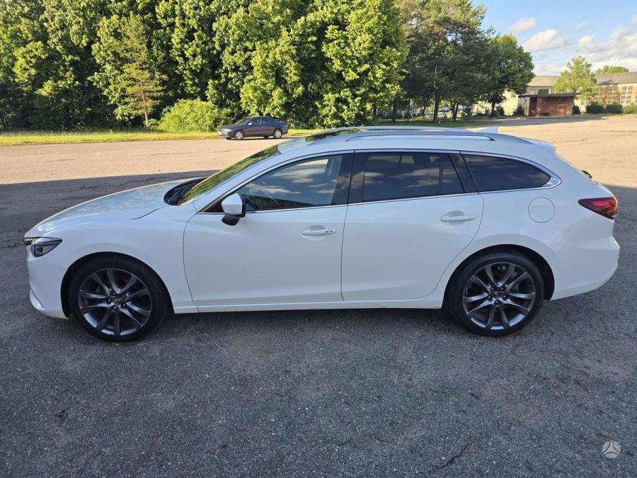 White Mazda 6 2018 in Taurage, with an engine capacity of 2.20 L and mileage of 186 thousand km for 7800 €, photo 12 on AUTOMOTO.COM.LV