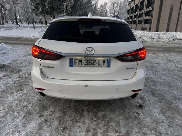 White Mazda 6 2019 in Taurage, with an engine capacity of 2.19 L and mileage of 300 thousand km for 9400 €, photo 5 on AUTOMOTO.COM.LV