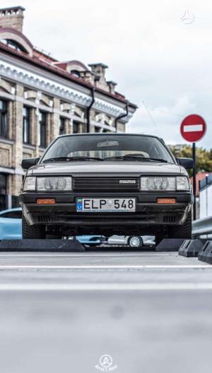 Melns Mazda 626 1986 Viļņa, ar dzinēja tilpumu 1.98 L un nobraukumu 221 tūkst. km par 2100 €, foto 3 vietnē AUTOMOTO.COM.LV