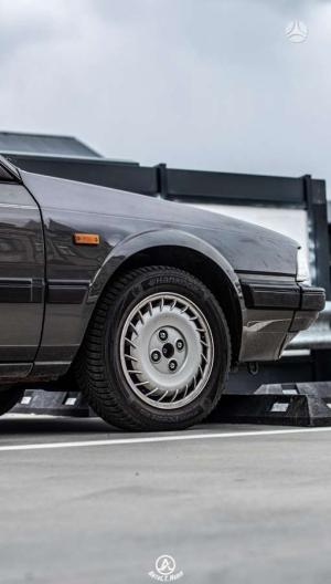 Melns Mazda 626 1986 Viļņa, ar dzinēja tilpumu 1.98 L un nobraukumu 221 tūkst. km par 2100 €, foto 11 vietnē AUTOMOTO.COM.LV