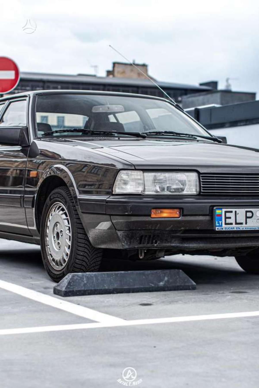 Melns Mazda 626 1986 Viļņa, ar dzinēja tilpumu 1.98 L un nobraukumu 221 tūkst. km par 2100 €, foto 13 vietnē AUTOMOTO.COM.LV