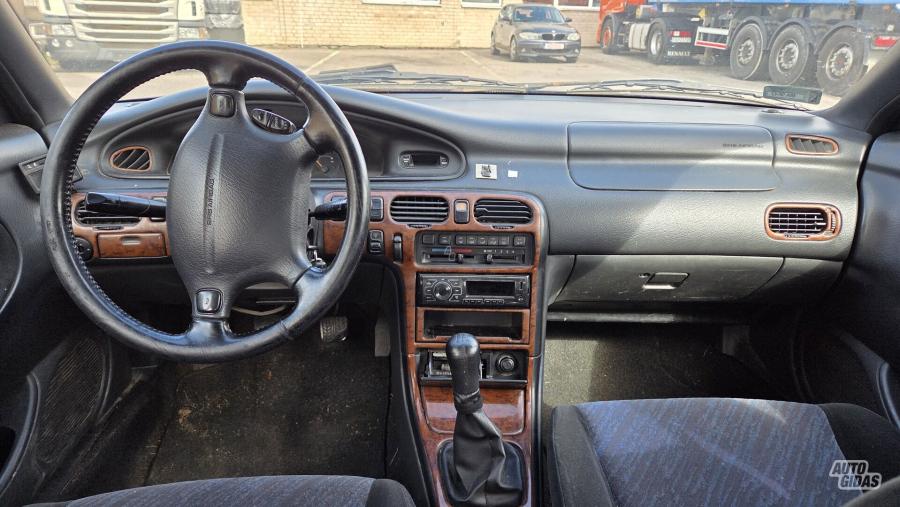 Zils Mazda 626 1994 Marijampole, ar dzinēja tilpumu 2.00 L un nobraukumu 260 tūkst. km par 999 €, foto 4 vietnē AUTOMOTO.COM.LV