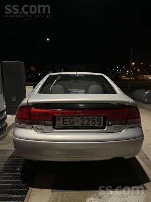 Pelēks Mazda 626 1993 Rīga, ar dzinēja tilpumu 2.00 L un nobraukumu 202 tūkst. km par 800 €, foto 3 vietnē AUTOMOTO.COM.LV