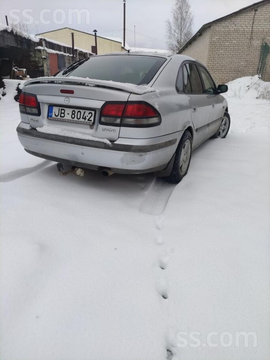 Pelēks Mazda 626 1998 Tukums, ar dzinēja tilpumu 2.00 L un nobraukumu 293 tūkst. km par 500 €, foto 5 vietnē AUTOMOTO.COM.LV