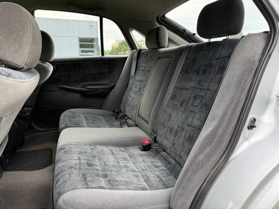 Pelēks Mazda 626 1999 Rīga, ar dzinēja tilpumu 2.00 L un nobraukumu 123 tūkst. km par 1090 €, foto 16 vietnē AUTOMOTO.COM.LV