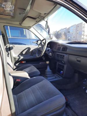 Mazda 626 1991 Viļņa, ar dzinēja tilpumu 2.00 L un nobraukumu 333 tūkst. km par 1150 €, foto 11 vietnē AUTOMOTO.COM.LV