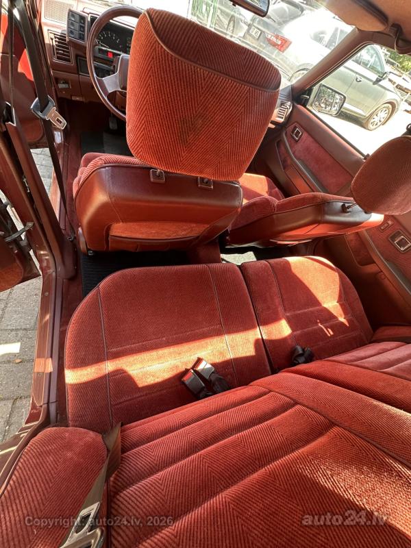 Sarkans Mazda 626 1985 Tallina, ar dzinēja tilpumu 2.00 L un nobraukumu 144 tūkst. km par 2200 €, foto 9 vietnē AUTOMOTO.COM.LV
