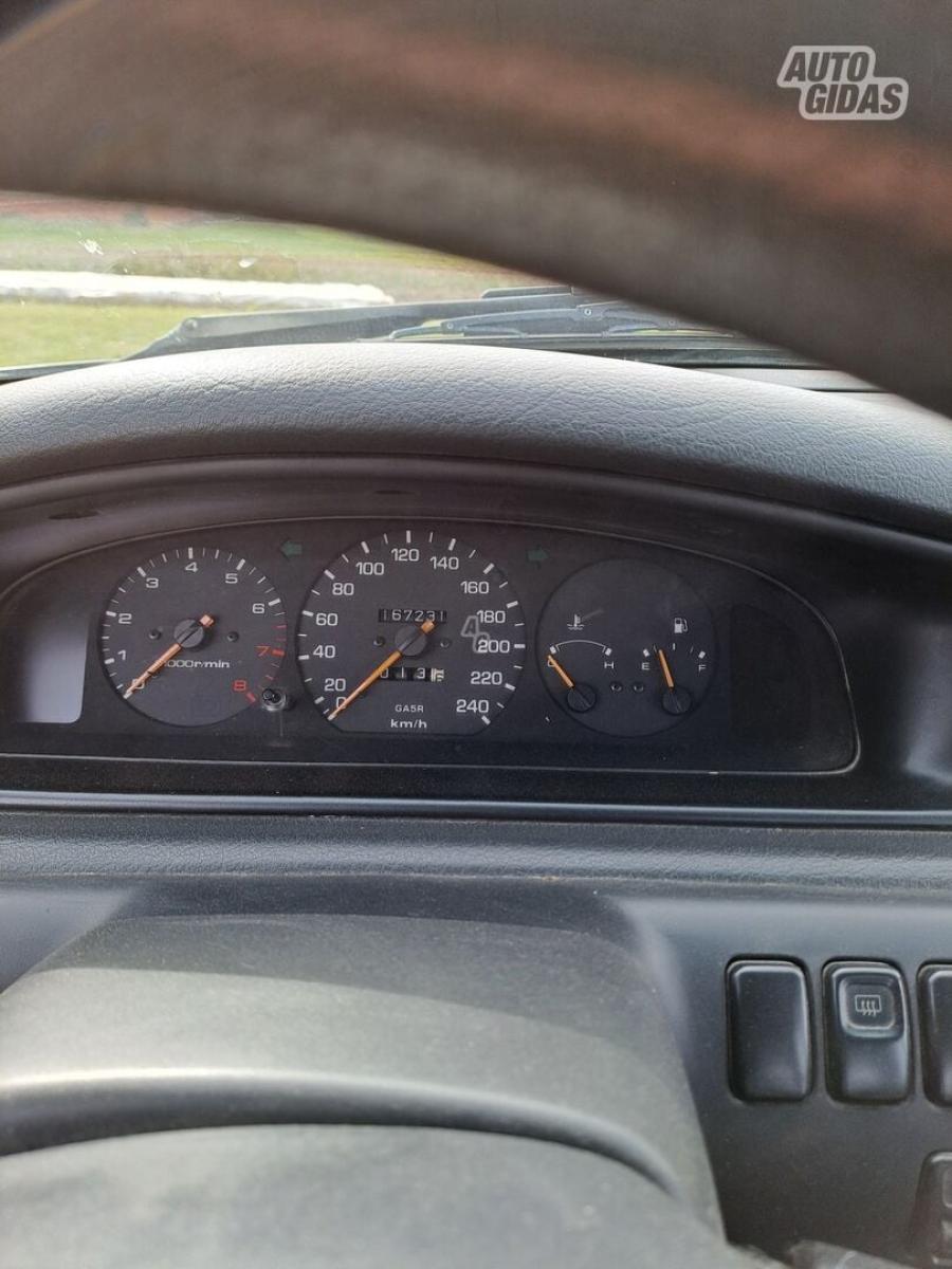 Mazda 626 1996 in Vilnius, with an engine capacity of 1.80 L and mileage of 167 thousand km for 850 €, photo 8 on AUTOMOTO.COM.LV