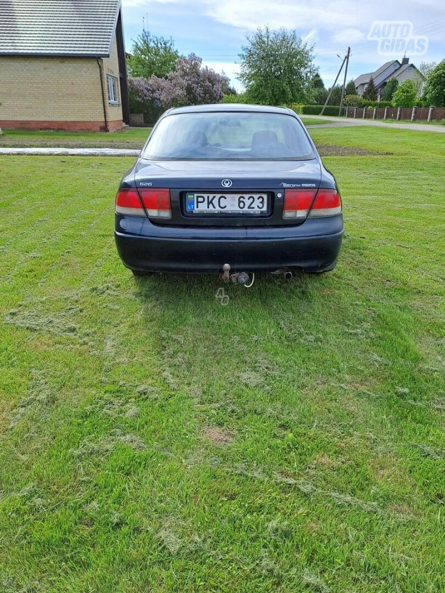 Mazda 626 1996 in Vilnius, with an engine capacity of 1.80 L and mileage of 167 thousand km for 850 €, photo 16 on AUTOMOTO.COM.LV
