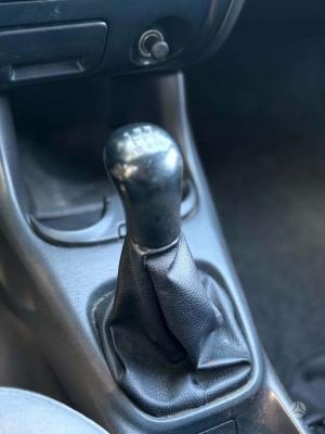 Violets Mazda 626 1998 Viļņa, ar dzinēja tilpumu 1.80 L un nobraukumu 269 tūkst. km par 1150 €, foto 20 vietnē AUTOMOTO.COM.LV