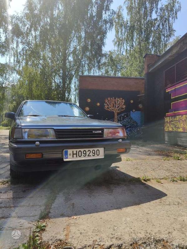 Синий Мазда 929 1987 в Висагинас, объемом двигателя 2.95 л и пробегом 138 тыс. км за 3200 €, фото 10 на AUTOMOTO.COM.LV