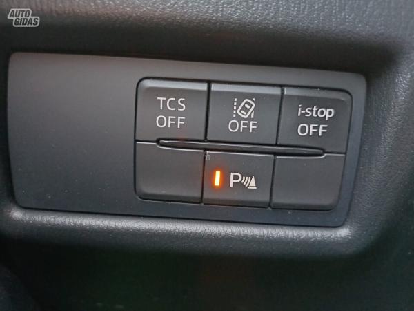 Blue Mazda AZ-3 2017 in Siauliai, with an engine capacity of 2.20 L and mileage of 178 thousand km for 11250 €, photo 10 on AUTOMOTO.COM.LV