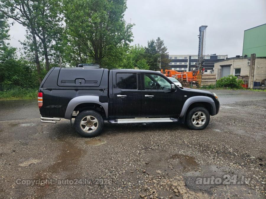 Black Mazda BT-50 2008 in Tallinn, with an engine capacity of 2.50 L and mileage of 280 thousand km for 4999 €, photo 6 on AUTOMOTO.COM.LV