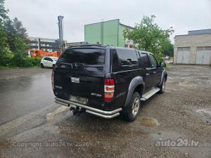 Black Mazda BT-50 2008 in Tallinn, with an engine capacity of 2.50 L and mileage of 280 thousand km for 4999 €, photo 8 on AUTOMOTO.COM.LV
