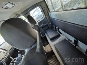 Pelēks Mazda BT-50 2011 Viļņa, ar dzinēja tilpumu 2.50 L un nobraukumu 132 tūkst. km par 4200 €, foto 7 vietnē AUTOMOTO.COM.LV