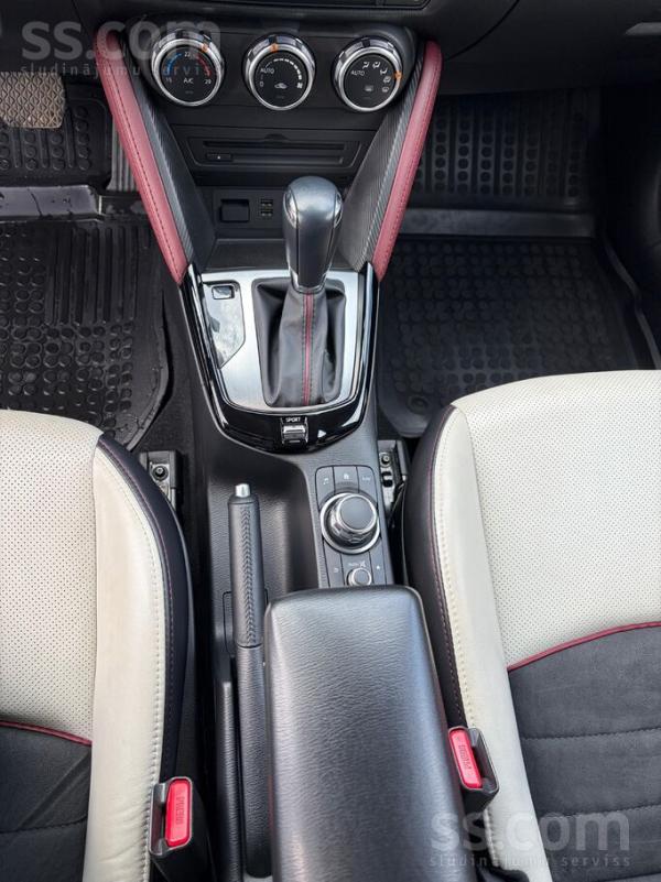 Black Mazda CX-3 2017 in Riga, with an engine capacity of 2.00 L and mileage of 100 thousand km for 14500 €, photo 9 on AUTOMOTO.COM.LV